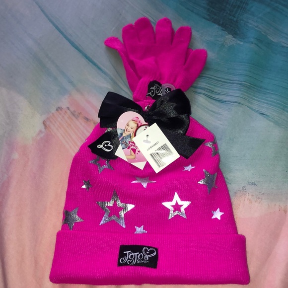 JoJo Siwa | Accessories | Jojo Siwa 2 Piece Beanie Mitten Set Nwt ...